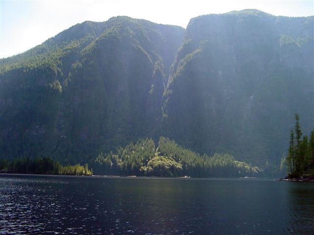 Powell Lake Lakefront Lodge: 5 bedroom