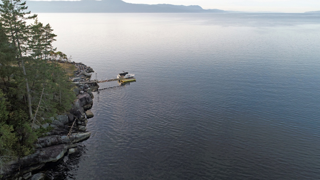 Blind Bay 1/4 Island: