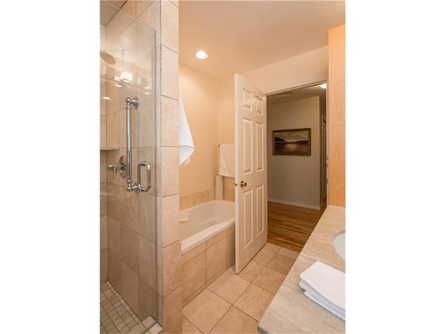 Bayview House for sale: 3 bedroom 2,335 sq.ft. (Listed 2016-09-20)