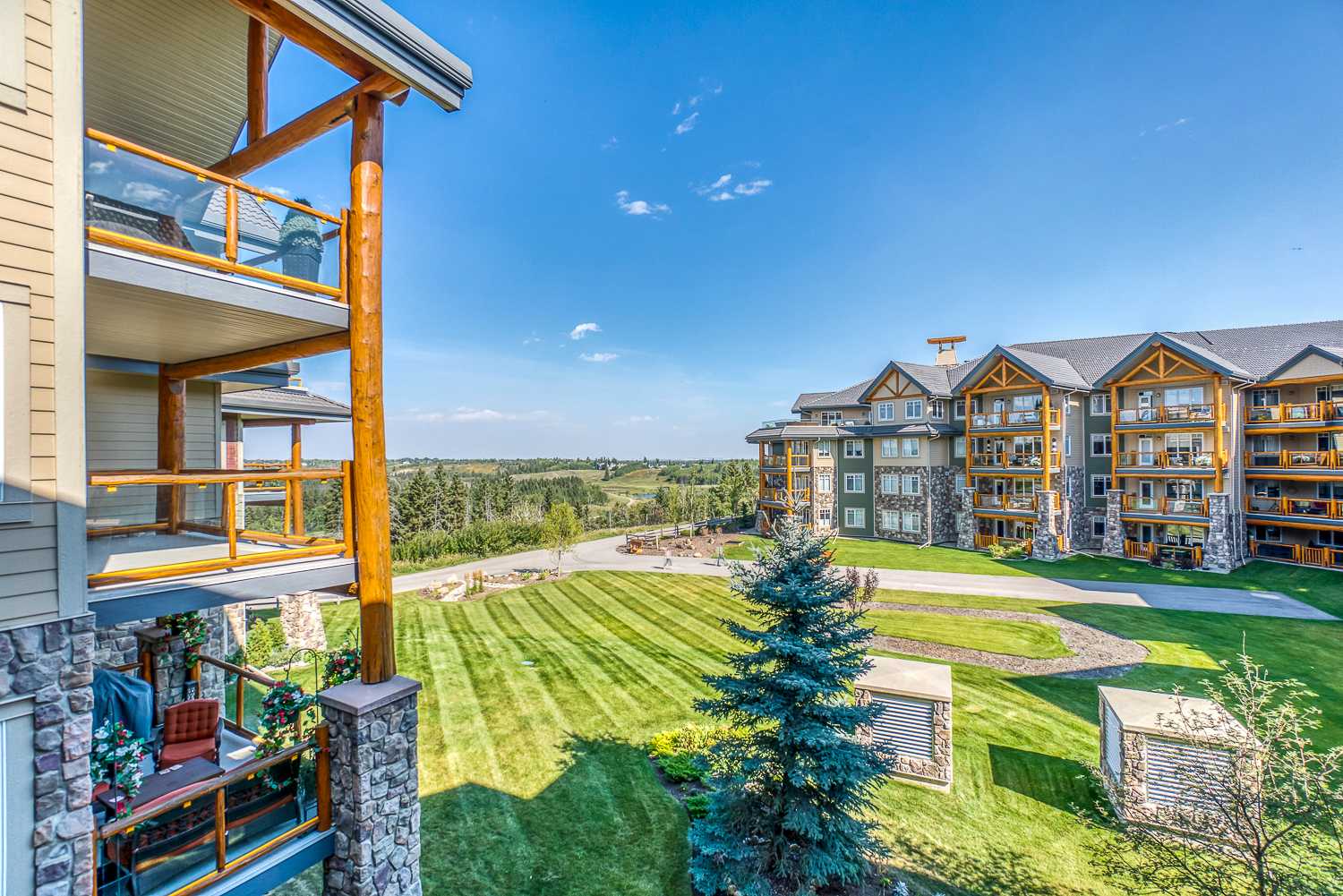 Evergreen Condo for sale: Sanderson Ridge 2 Bedrooms + Den 1,201 sq.ft ...