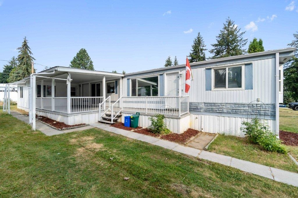 Salmon Arm Manufactured Home in Mobile Home Park for sale: Evergreen ...