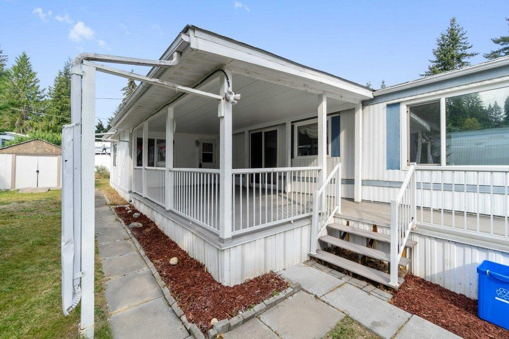 Salmon Arm Manufactured Home in Mobile Home Park for sale: Evergreen ...