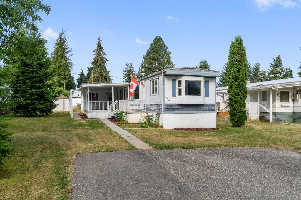 Salmon Arm Manufactured Home in Mobile Home Park for sale: Evergreen ...