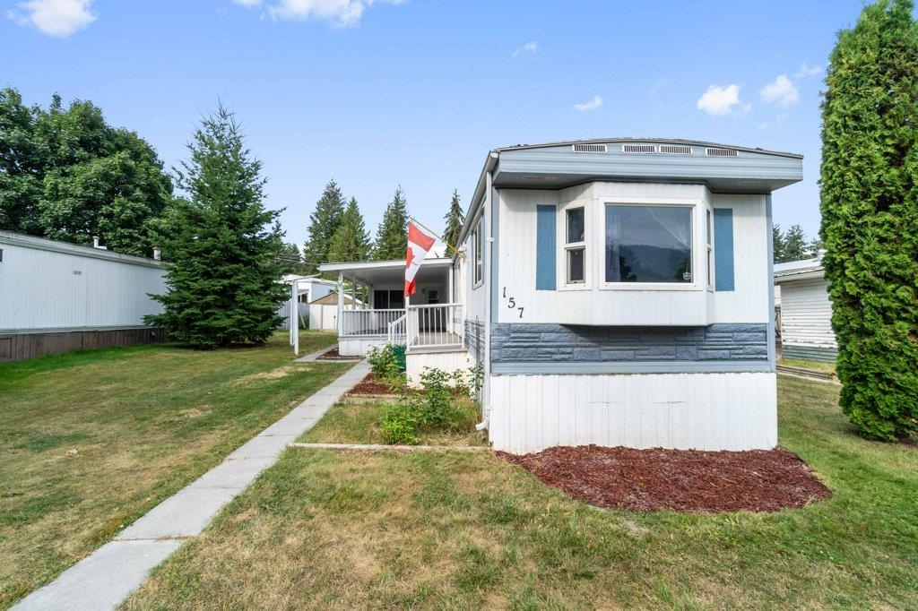 Salmon Arm Manufactured Home in Mobile Home Park for sale: Evergreen ...