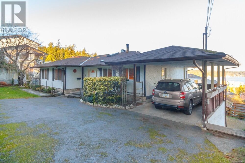 Colwood House for sale: 4 bedroom 2,912 sq.ft. (Listed 2020-12-04)