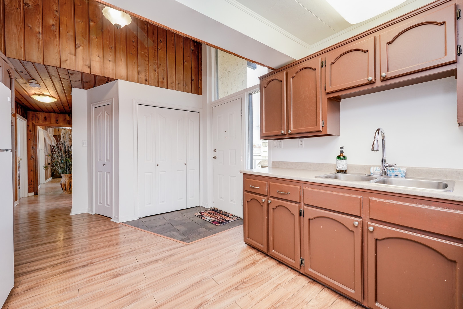 Sooke Condo for rent: 2 bedroom (Listed 2025-06-01)