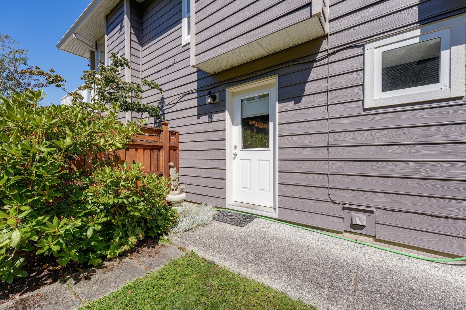 Sooke Lower Suite for rent: 2 bedroom (Listed 2025-08-21)