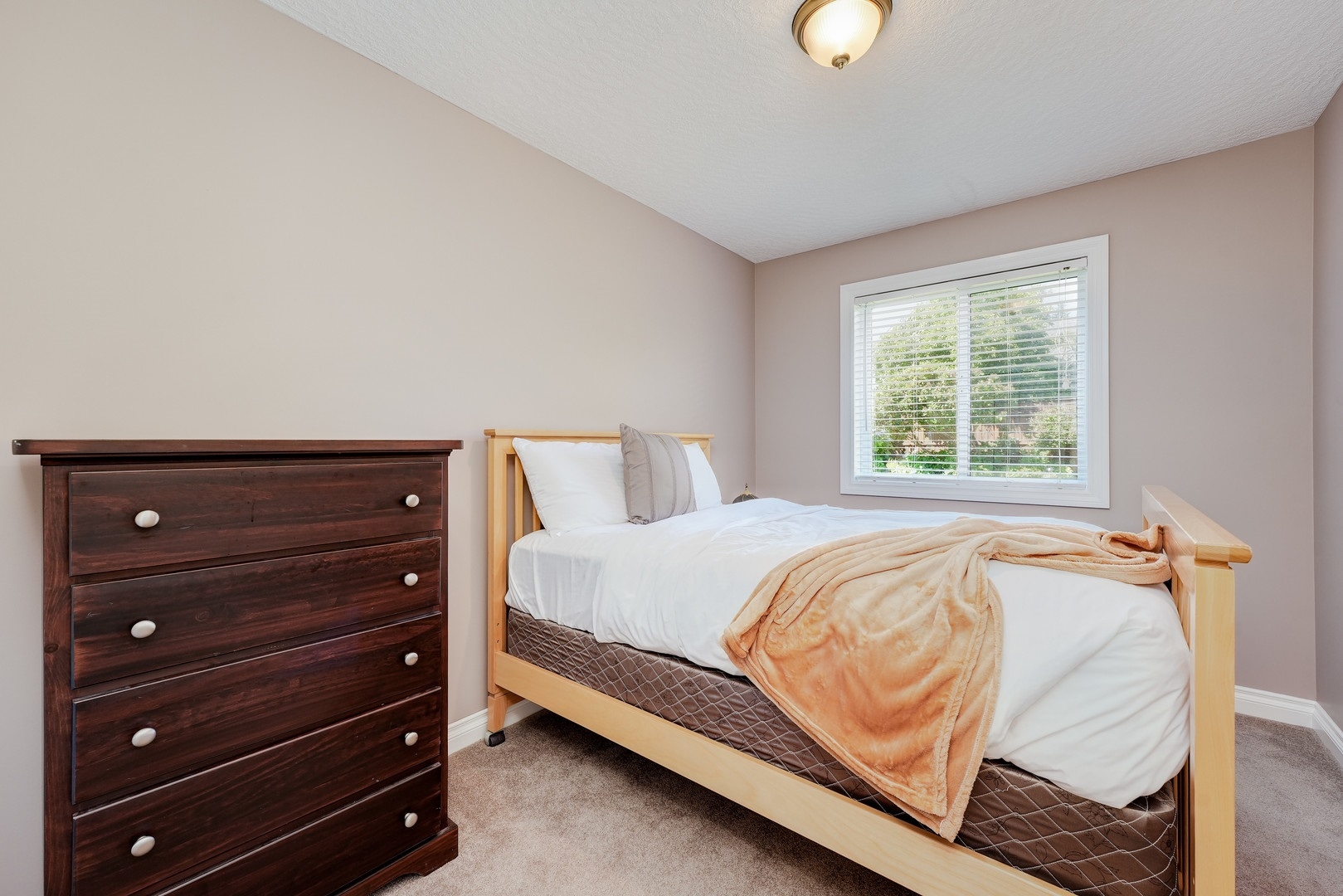 Sooke Lower Suite for rent: 2 bedroom (Listed 2025-08-21)